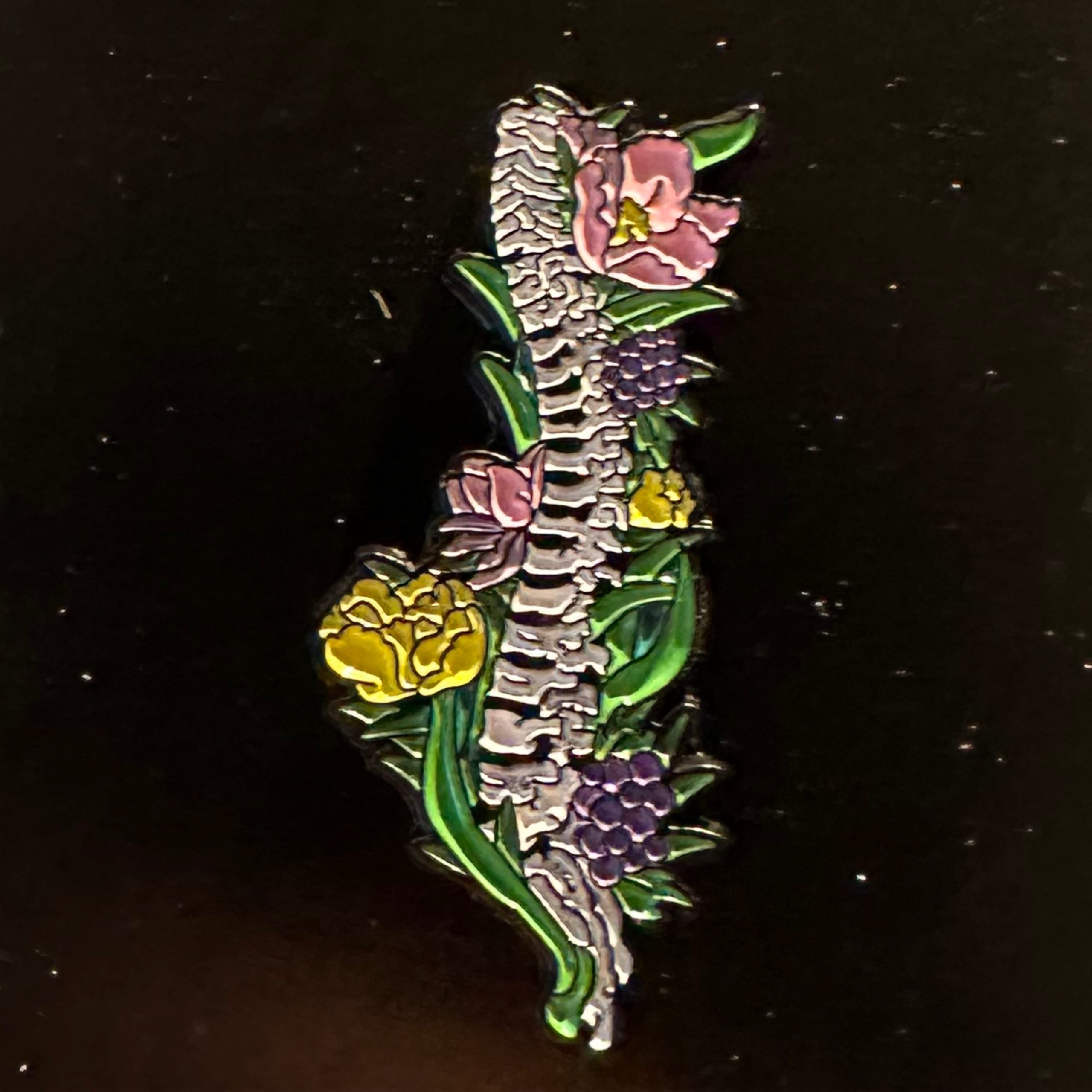 Floral Spine Pin - International Museum of Surgical Science